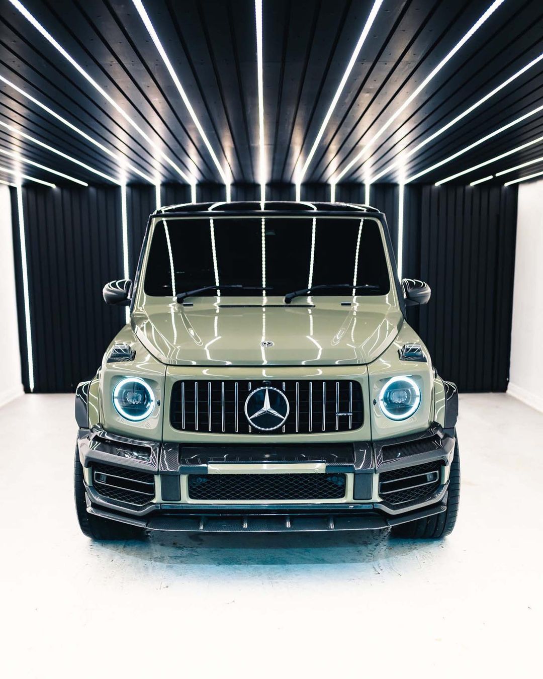 2021 Carbon Widebody Mercedes-AMG G63 in Military Green ! - Auto News ...