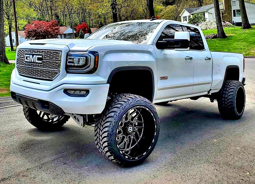 Custom GMC Sierra Denali Ultimate on 24" TIS Wheels ! - Auto News Magazine