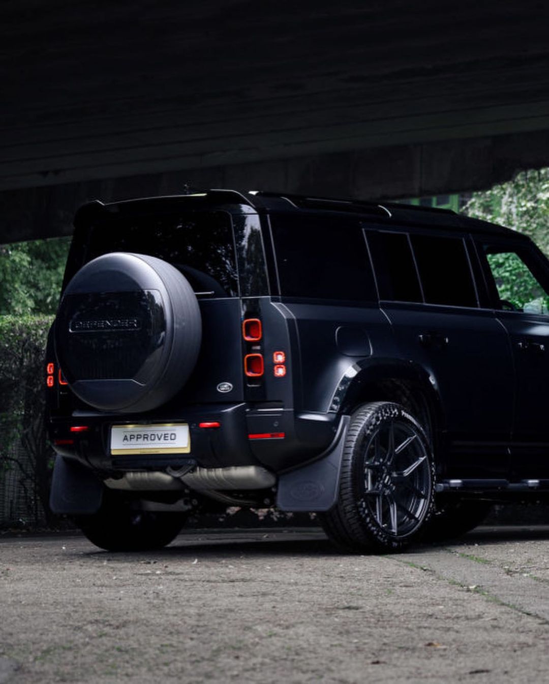 2021 Land Rover Defender Matt Black on Vossen Wheels ! – Auto News Magazine