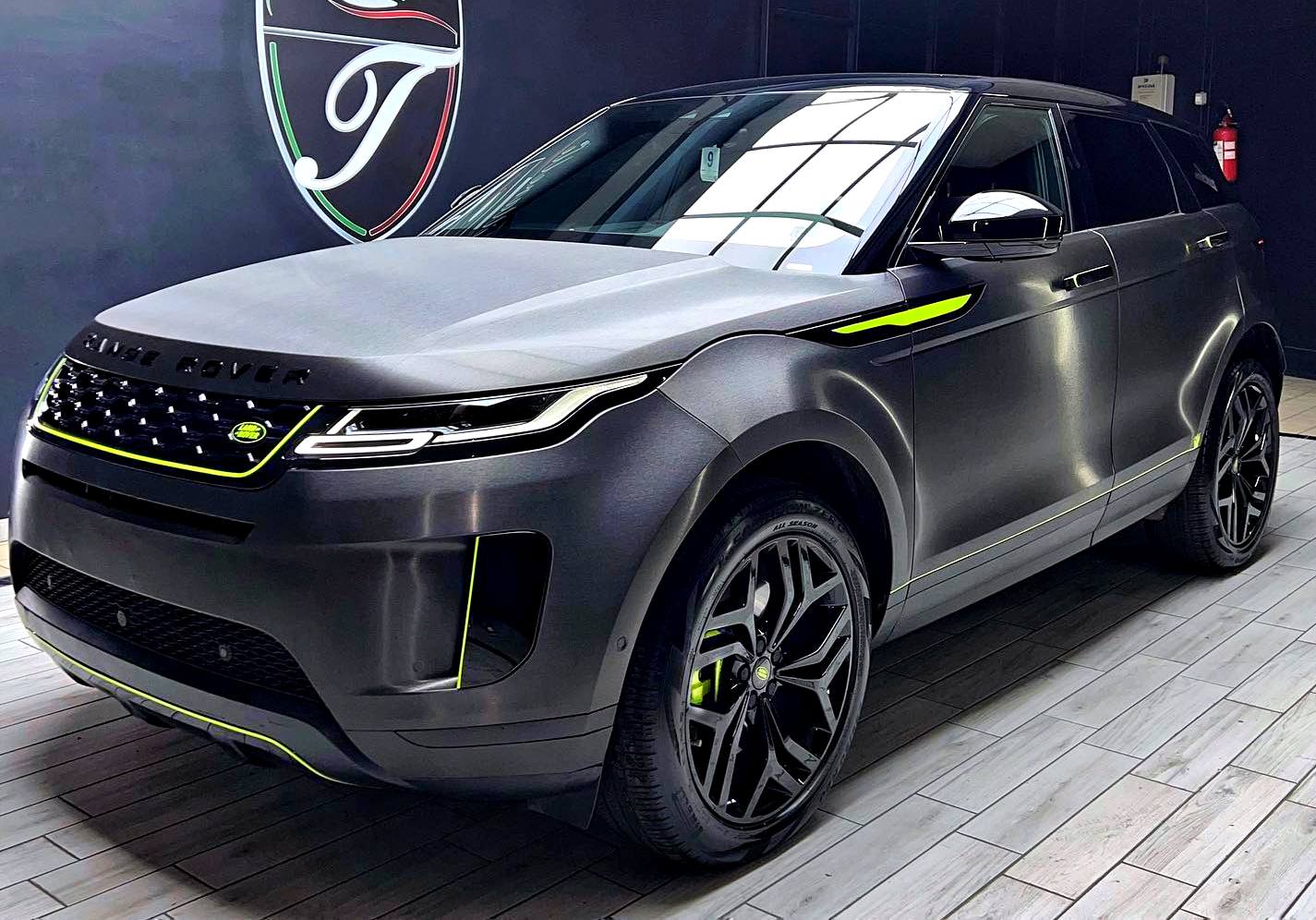 2021 Range Rover Evoque Alluminio Edit & Acid Green