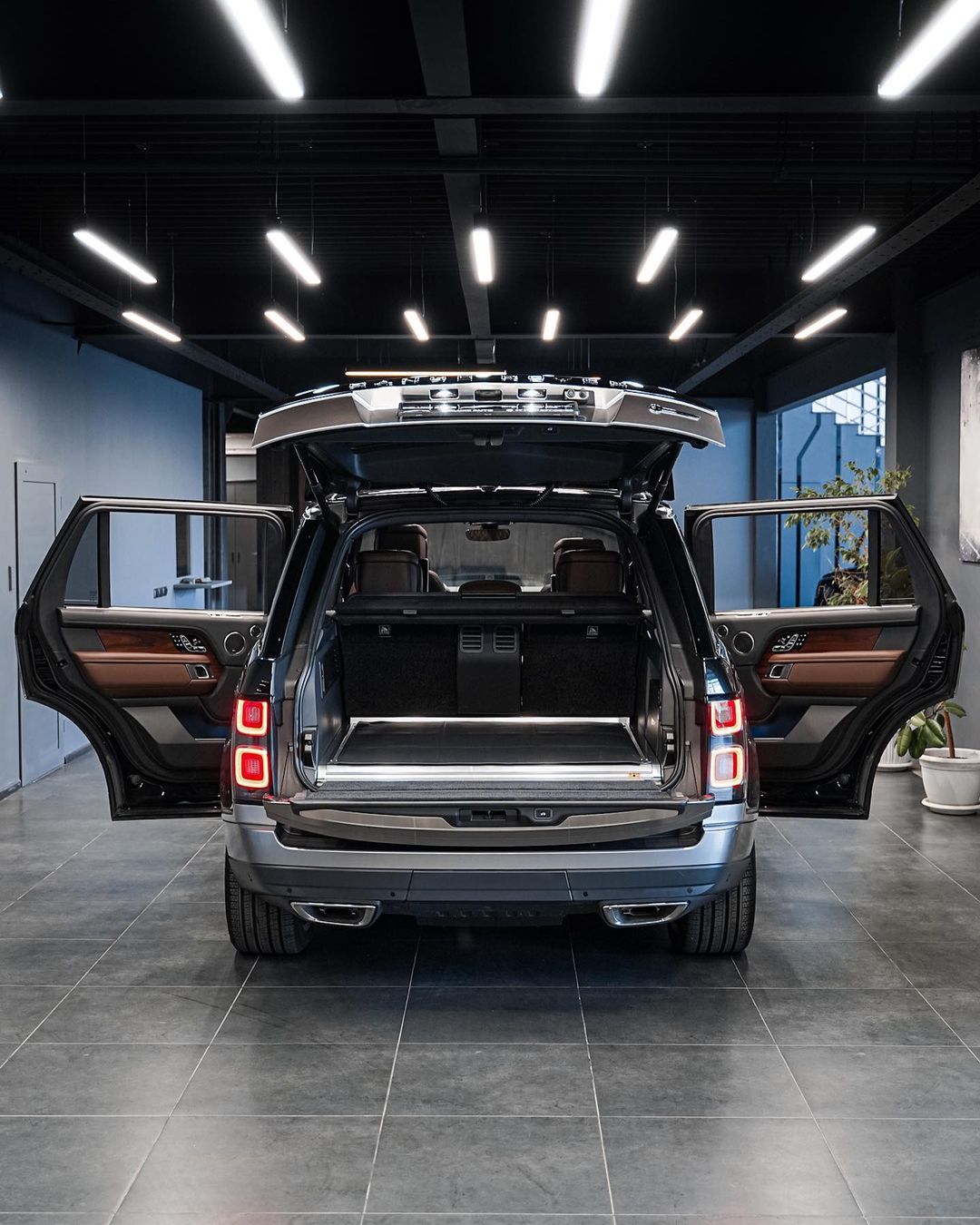 2021 Range Rover SV Autobiography L Two Tone, Excellent ! – Auto News ...