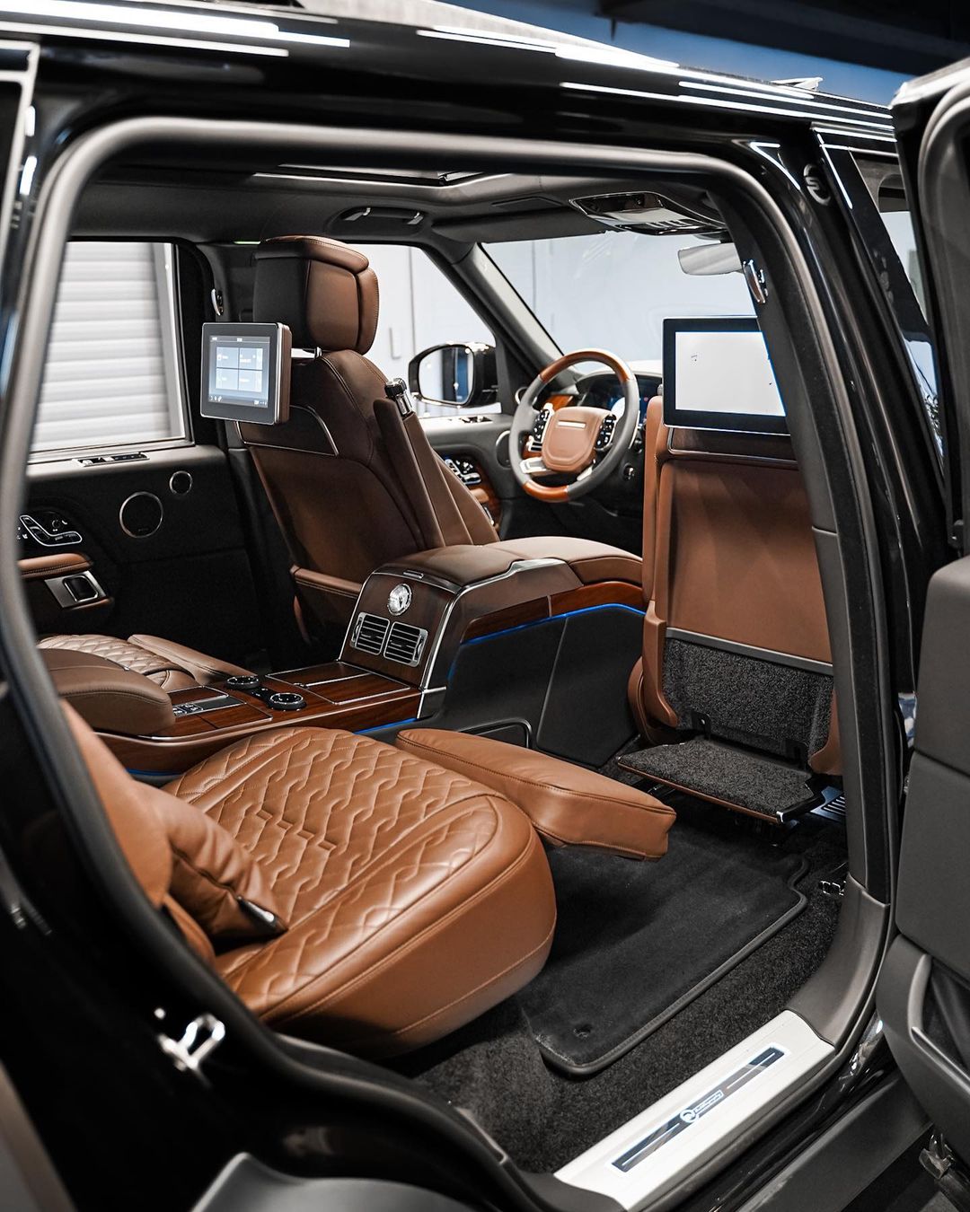 2021 Range Rover SV Autobiography L Two Tone, Excellent ! – Auto News ...