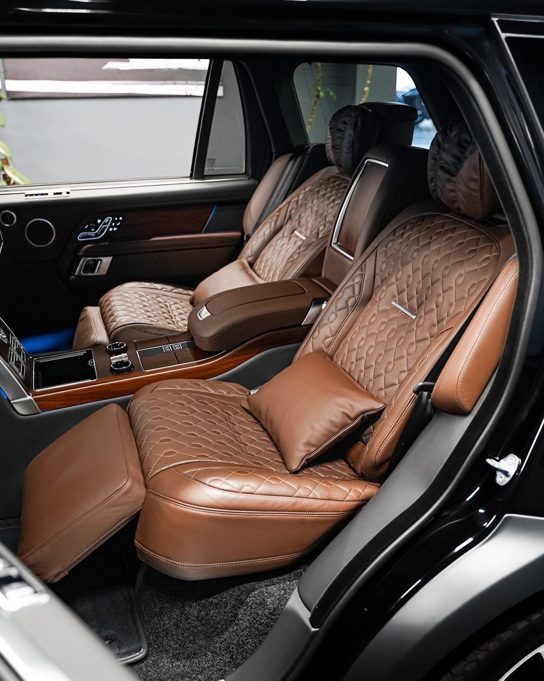 2021 Range Rover SV Autobiography L Two Tone, Excellent ! – Auto News ...