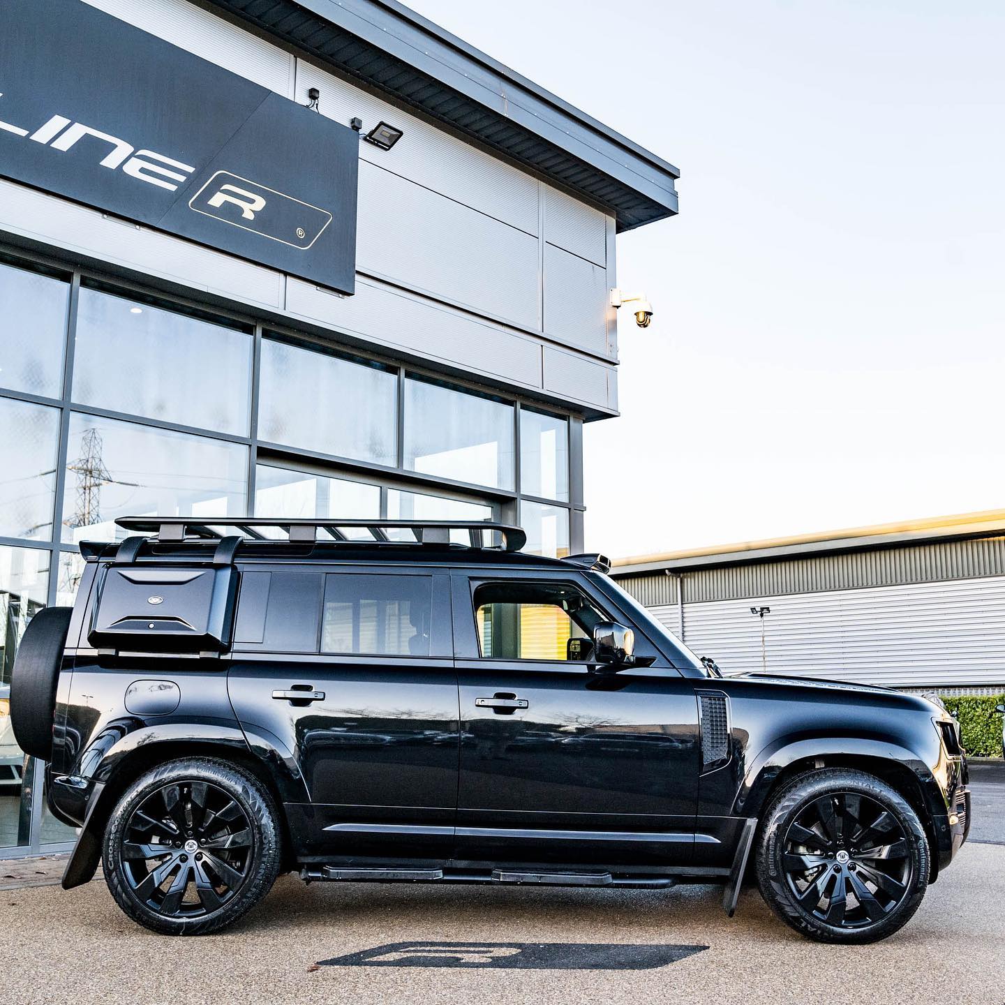 2022 All Black Urban Land Rover Defender 110, EXTREME ! – Auto News ...