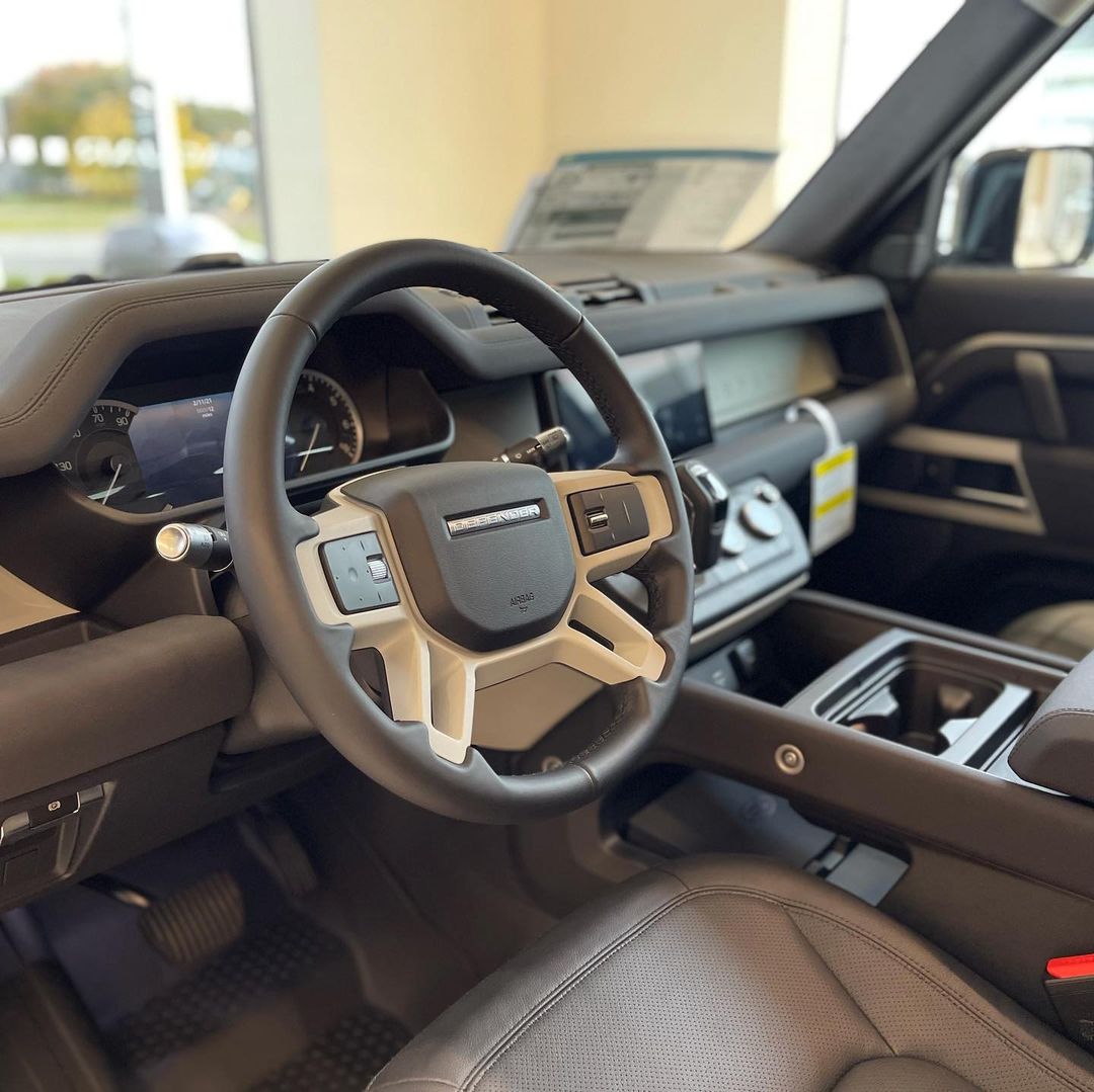 2022 Land Rover Defender 110 S in Silicon Silver & Dark Grey Wheels ...