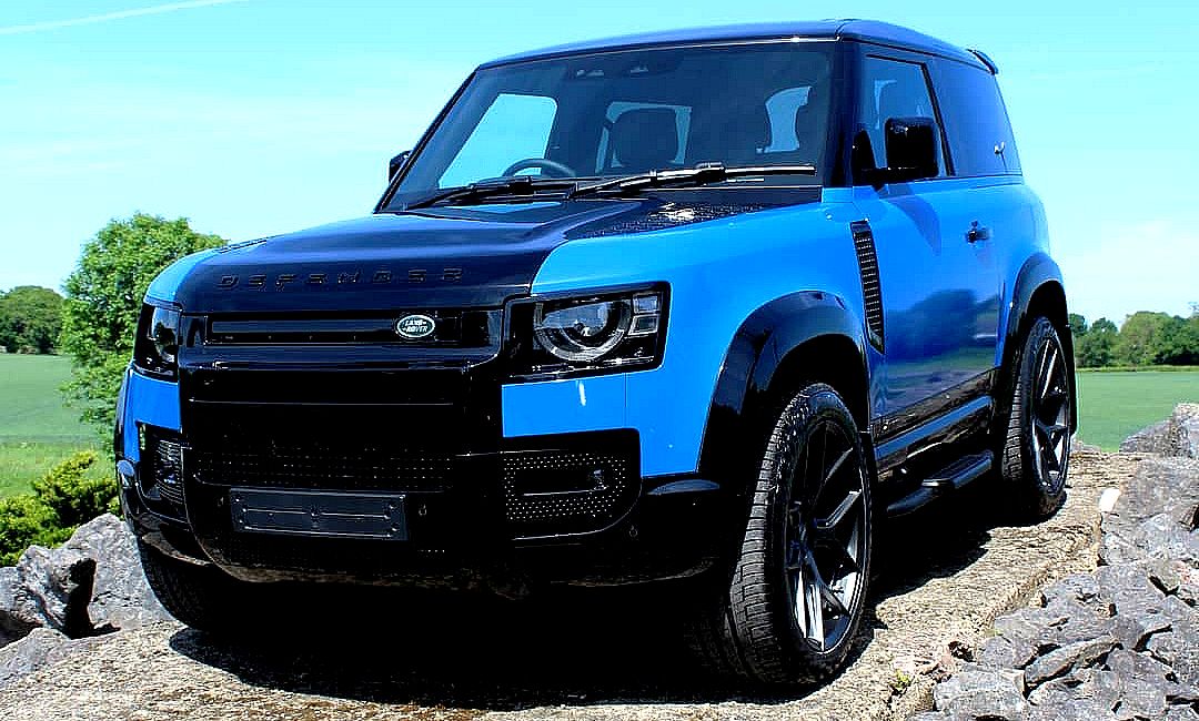 Defender D250 X-Dynamic S 90 Wrapped in Black & Blue ! – Auto News Magazine