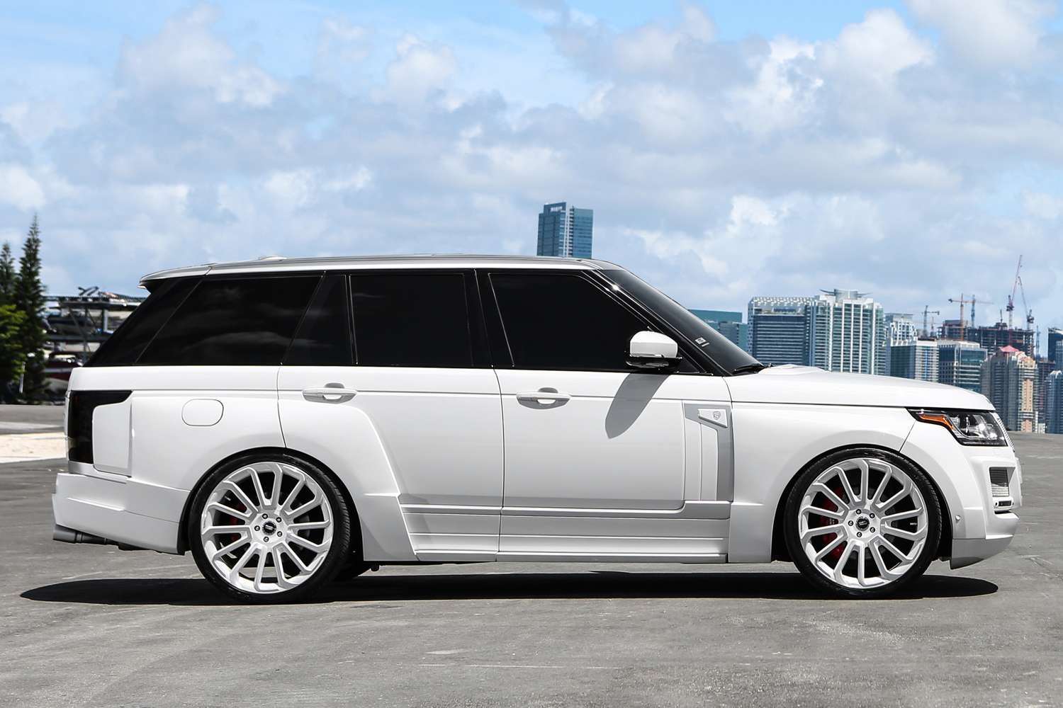 650 Hp Range Rover MC Customs – Photos ! – Auto News Magazine